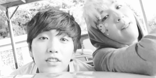 B1a4 sandeul baro GIF - Find on GIFER