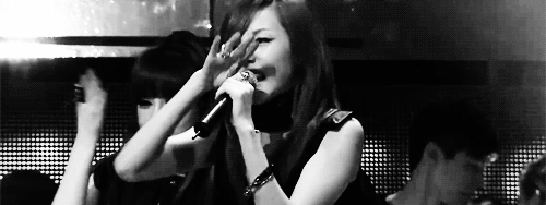 Left shark GIF - Find on GIFER