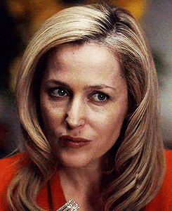 Gillian anderson GIF - Find on GIFER