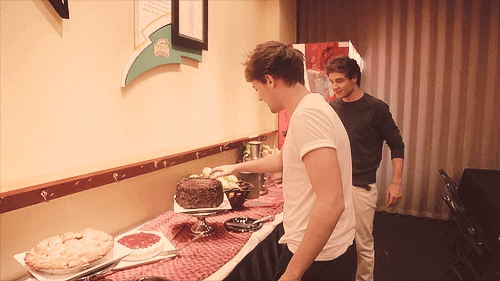 GIF one direction louis tomlinson liam payne - animated GIF on GIFER