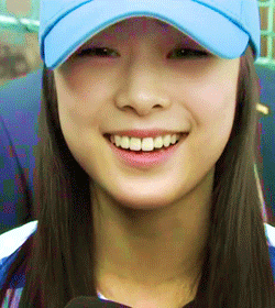 Kim GIF - Find on GIFER