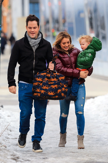 Chrissy snow GIF - Find on GIFER