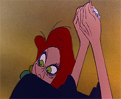 Gif De Sorcière Au Rire Diabolique