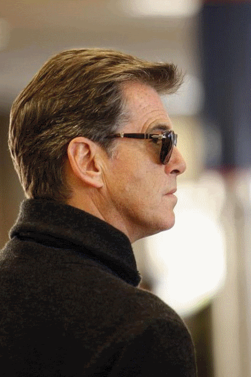 Rene russo GIF - Find on GIFER