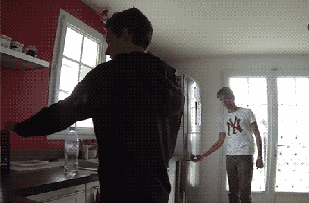 Гифка кухня победа холодильник гиф картинка, скачать gif на GIFER