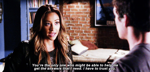 Pretty little liars GIF - Find on GIFER