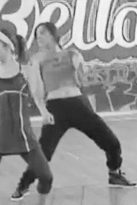 Hailee steinfeld pitch perfect 2 emily junk GIF - Find on GIFER