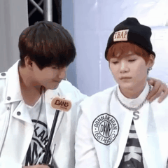 Kim GIF - Find on GIFER