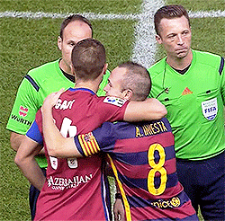 GIF fc barcelona andres iniesta atletico madrid - animated GIF on GIFER
