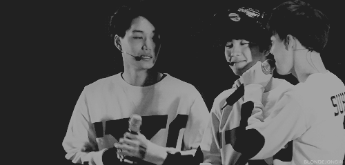 Jealousy GIF - Find on GIFER