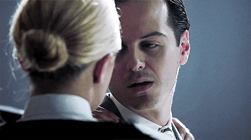 Egg russian roulette GIF - Find on GIFER