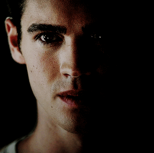 Jeremy gilbert GIF - Find on GIFER