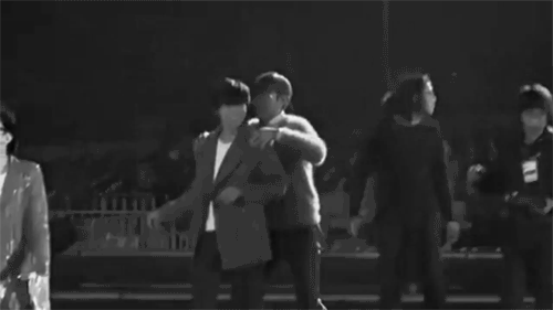 Taeyang Ringa Linga Gif Video:Taeyang "Ringa Linga" Music:Girls