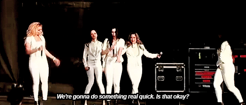 Kelly ripa GIF - Find on GIFER