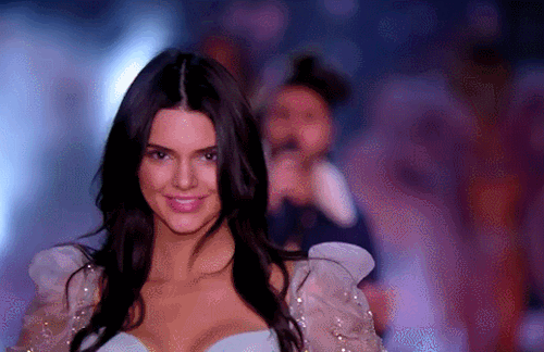 Kylie kardashian GIF - Find on GIFER