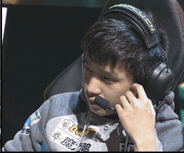 GIF gamer - animated GIF on GIFER