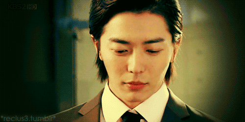 Gong yoo GIF - Find on GIFER