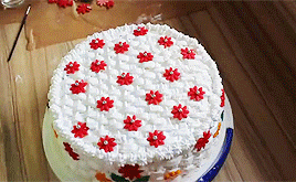 Food cake tasty GIF - Find on GIFER