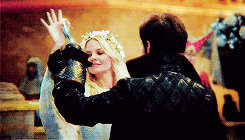 GIF 5x02 - animated GIF on GIFER