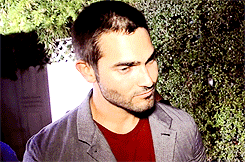 Falling high heels GIF - Find on GIFER