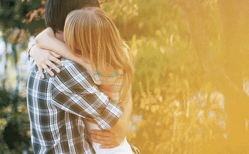 GIF hugging - animated GIF on GIFER