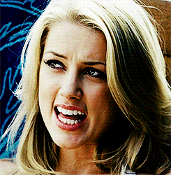 Amber heard questioning GIF - Find on GIFER
