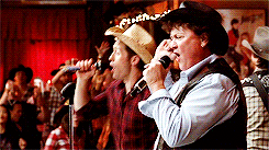Glee h coach beiste shannon beiste GIF - Find on GIFER