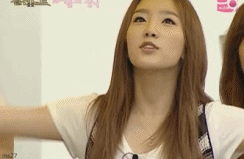 GIF kim taeyeon - animated GIF on GIFER