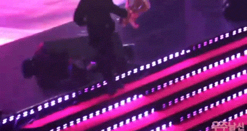 Tripping GIF - Find on GIFER