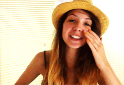 Youtubers zoella GIF - Find on GIFER
