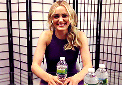 Taylor schilling GIF - Find on GIFER
