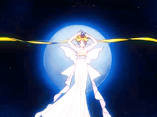 Queen GIF - Find on GIFER