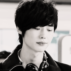 GIF han lee - animated GIF on GIFER