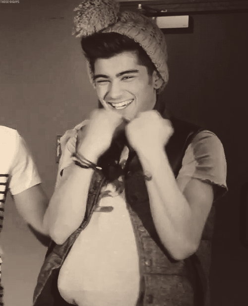 Rene russo GIF - Find on GIFER