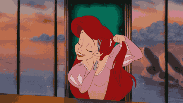 Ariel winter GIF - Find on GIFER