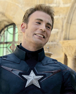 GIF steve rogers marvel captain america - animated GIF on GIFER