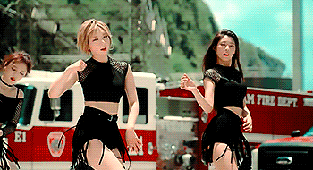 Mv aoa GIF - Find on GIFER
