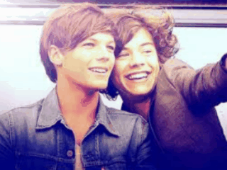 Couple love friends GIF - Find on GIFER