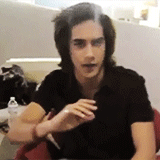 GIF avan jogia - animated GIF on GIFER