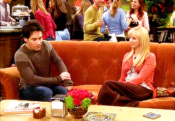 Friends lisa kudrow paul rudd GIF - Find on GIFER