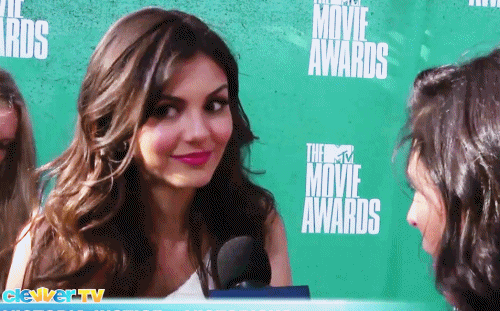 Victoria justice victorious GIF - Find on GIFER