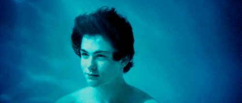 Gif De Logan Lerman Llorando Sad Gifs Page 355 | WiffleGif