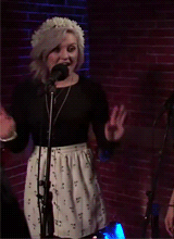 Princess perrie edwards hunt perrie edwards s GIF - Find on GIFER