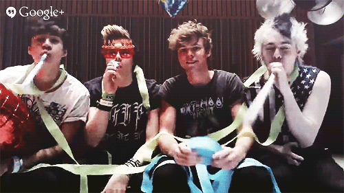 5 seconds of summer GIF - Find on GIFER
