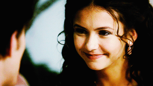 GIF katherine pierce - GIF animado em GIFER