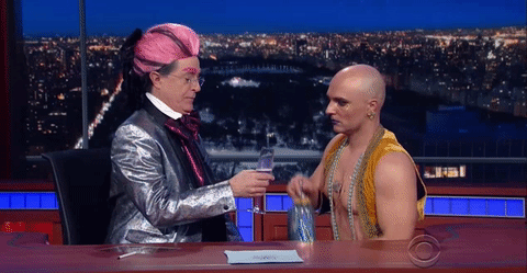 Gif De Stephen Colbert Comiendo Palomitas De Maíz Popcorn Late Show