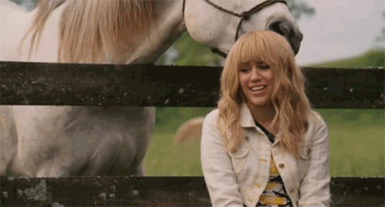 Miley GIF - Find on GIFER