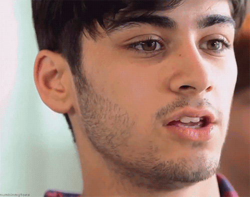 Zayn Leppebitende Gif Zayn Gifs On Tumblr
