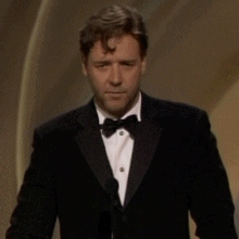 Russell crowe GIF - Find on GIFER