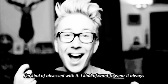 My queen GIF - Find on GIFER